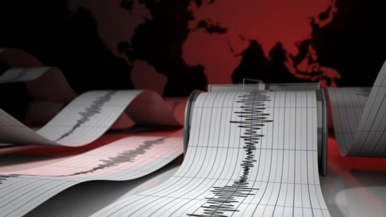 Jepang diguncang gempa bumi magnitudo 7,4 berpotensi tsunami | DISTORI